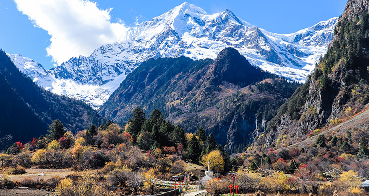 4-Day Yubeng Village Hiking Tour from Shangri-La