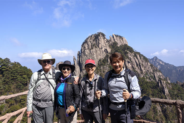 One-Day Huangshan Yellow Mountain Tour