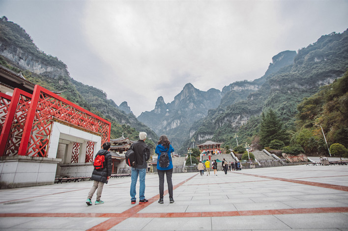 One-Day Zhangjiajie Tianmen Mountain Tour