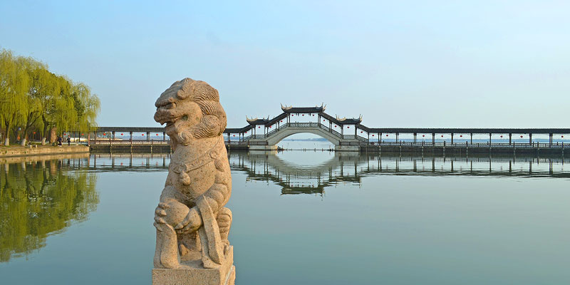 One-Day Zhouzhuang and Jinxi Water Town Tour